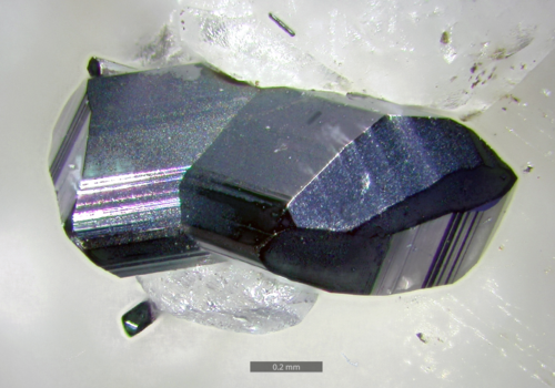 Manganit Nazwa pochodzi od składu chemicznego tego minerału [γ-MnO(OH ...