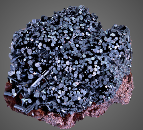 Manganit Nazwa pochodzi od składu chemicznego tego minerału [γ-MnO(OH ...