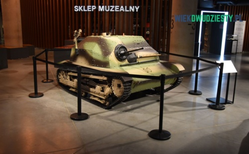 Replika tankietki TKS w Muzeum II Wojny Światowej - wiekdwudziesty_pl ...